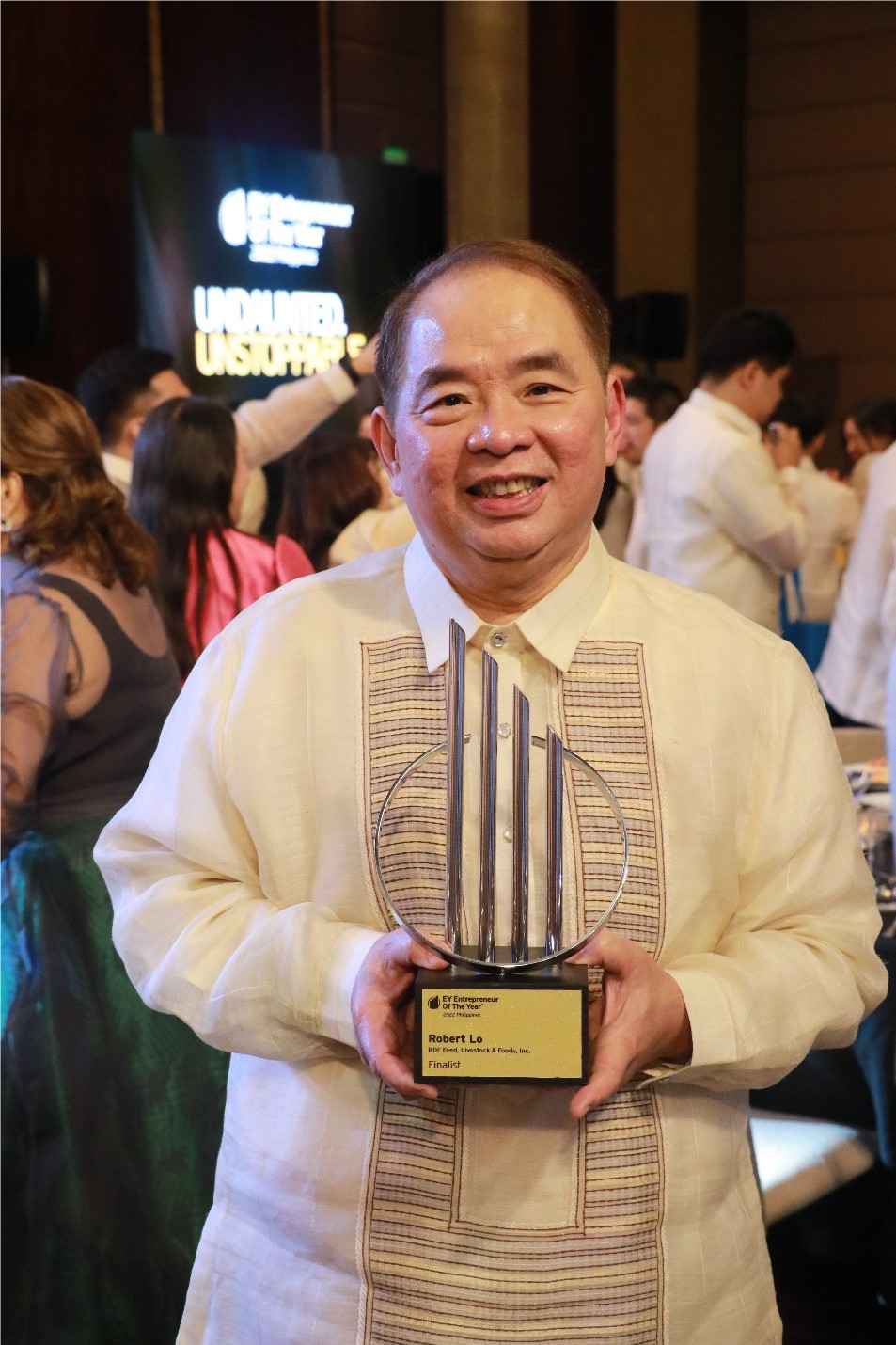 Dr. Robert H. Lo, is an Entrepreneur of the Year Philippines 2022 Finalist