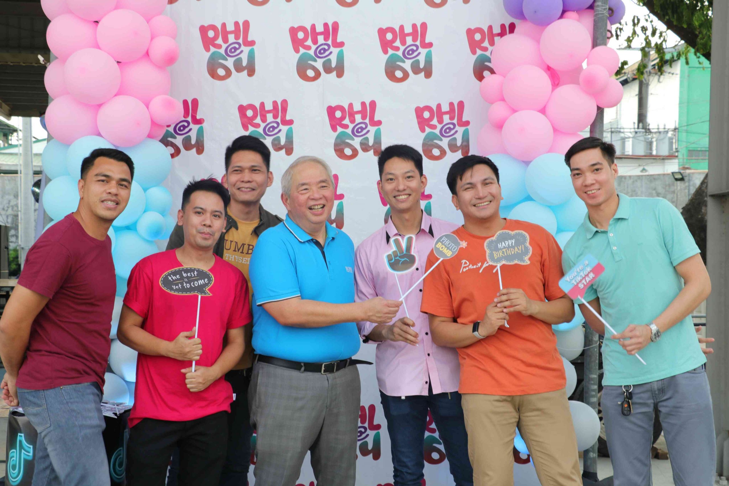 Robert Lo Foundation